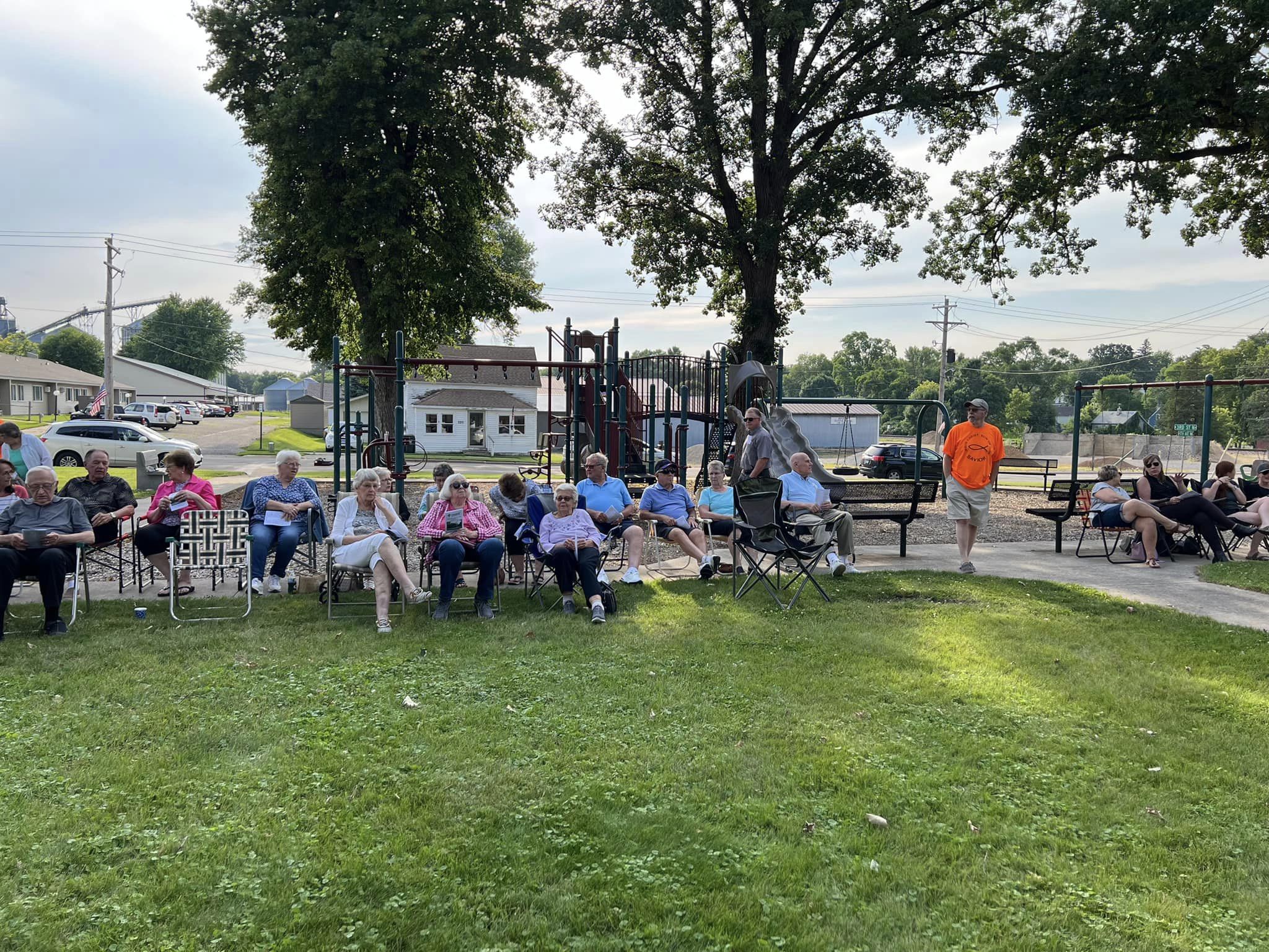 Worship with Immanuel Lutheran Church in Brownton, MN
